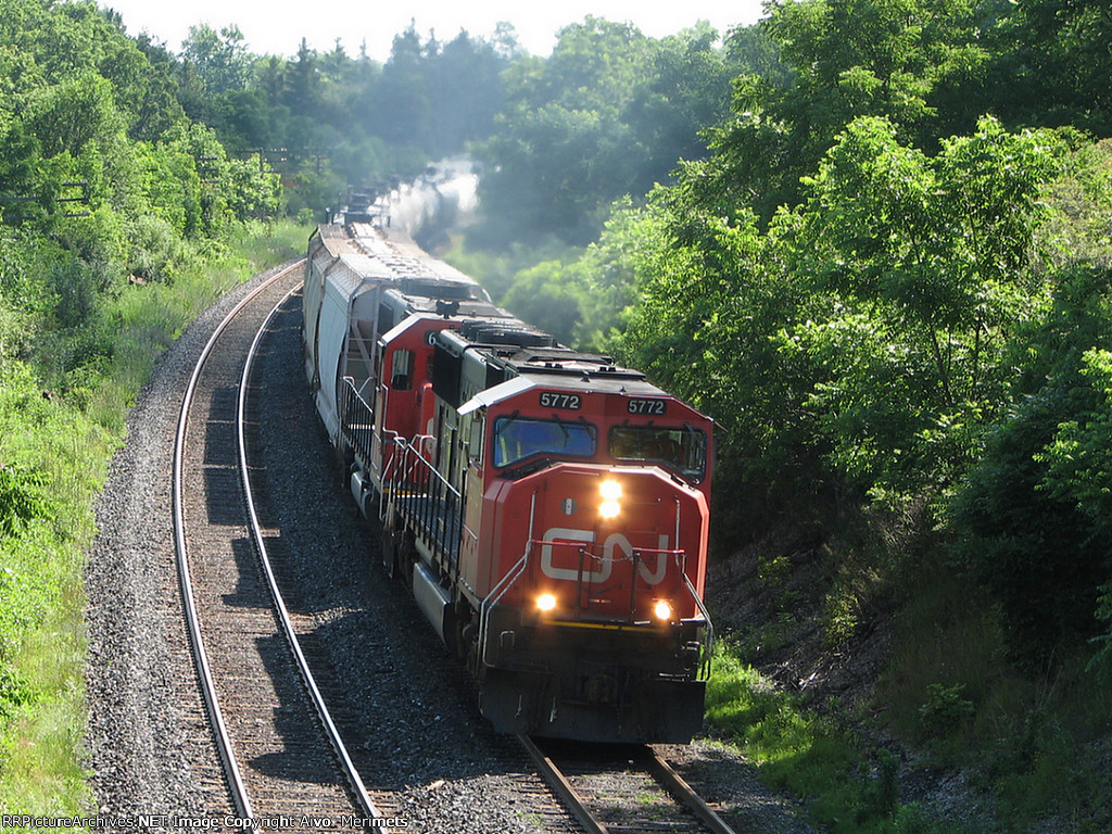 CN 5772 west at Mile 5.8 Strathroy Sub